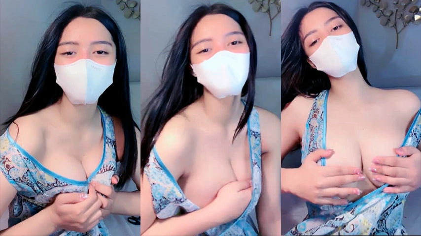 Bokep Indo Host Cantik Mulus Remas Toket - BOKEPI